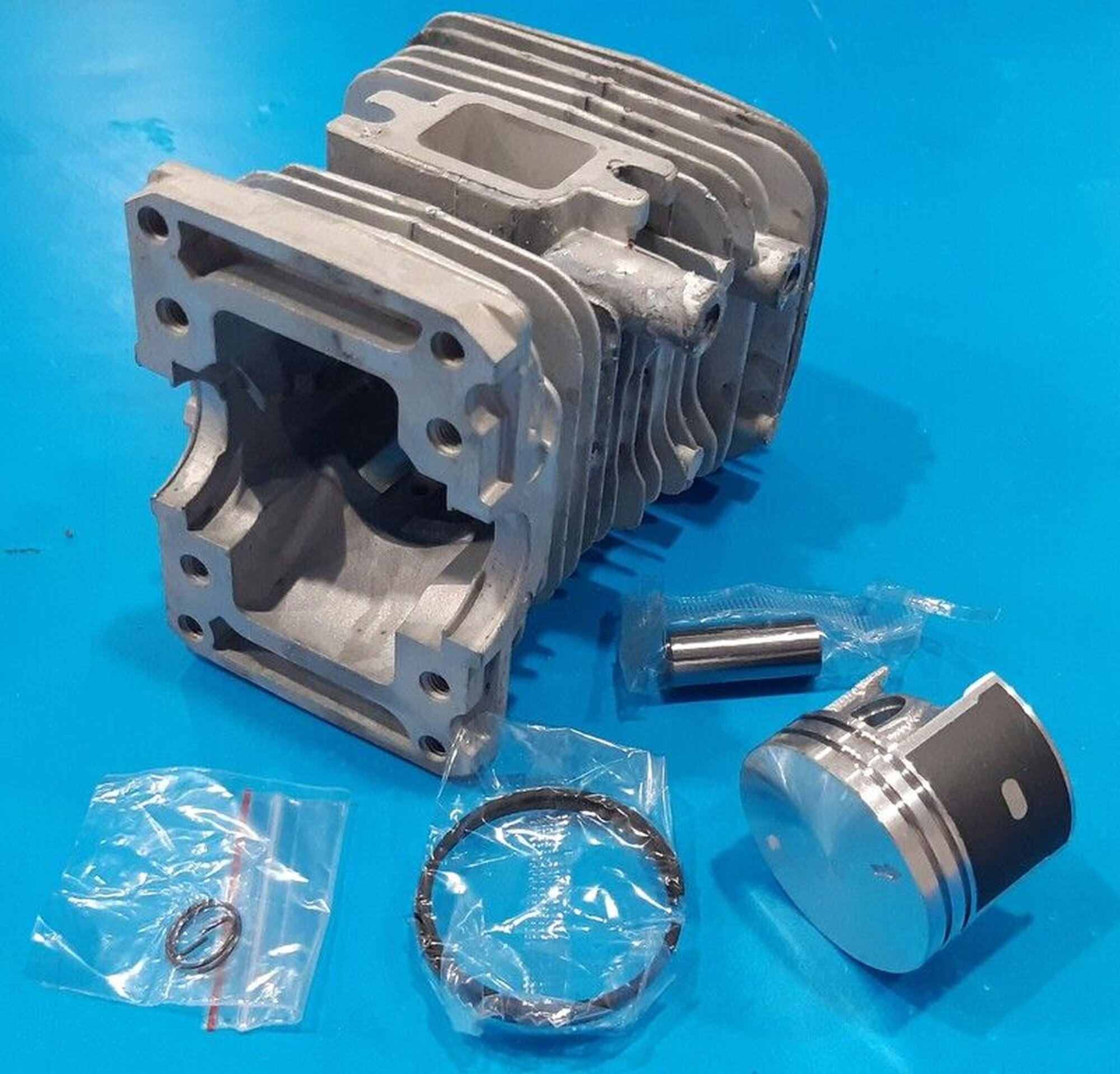 Поршневая группа для бензопилы Штиль MS180 (тефлоновое покрытие)