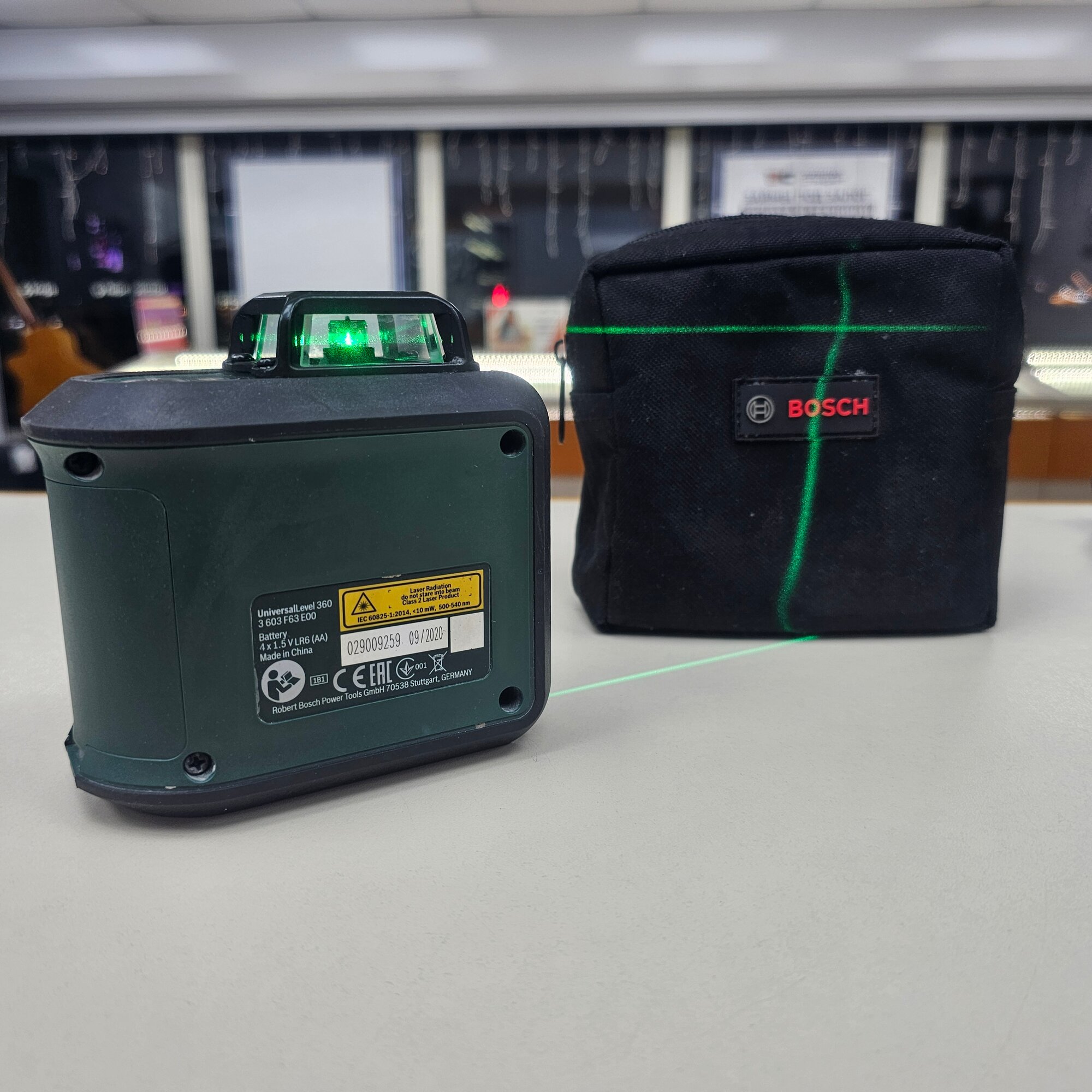 Лазерный нивелир BOSCH UniversalLevel 360 Basic БУ уценка — фото 1
