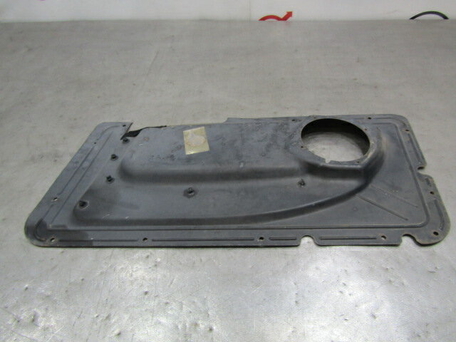 Накладка обшивки левой двери Volvo FM, FM