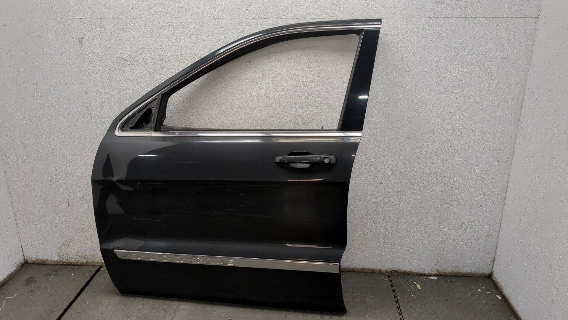 Дверь боковая (легковая) левая передняя Jeep Grand Cherokee Б/У
