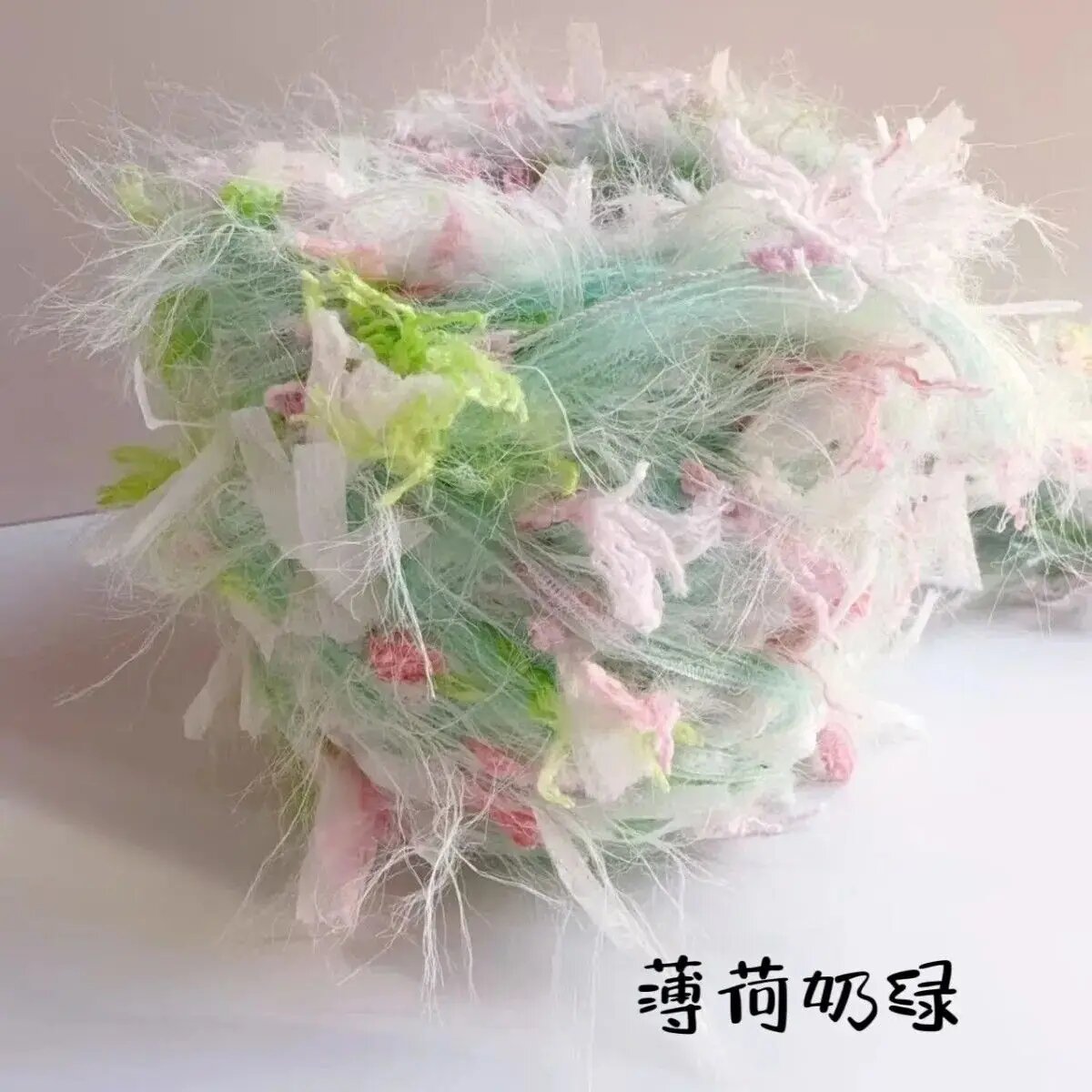 Смешанная пряжа полиэстер/акрил 50г для вязания