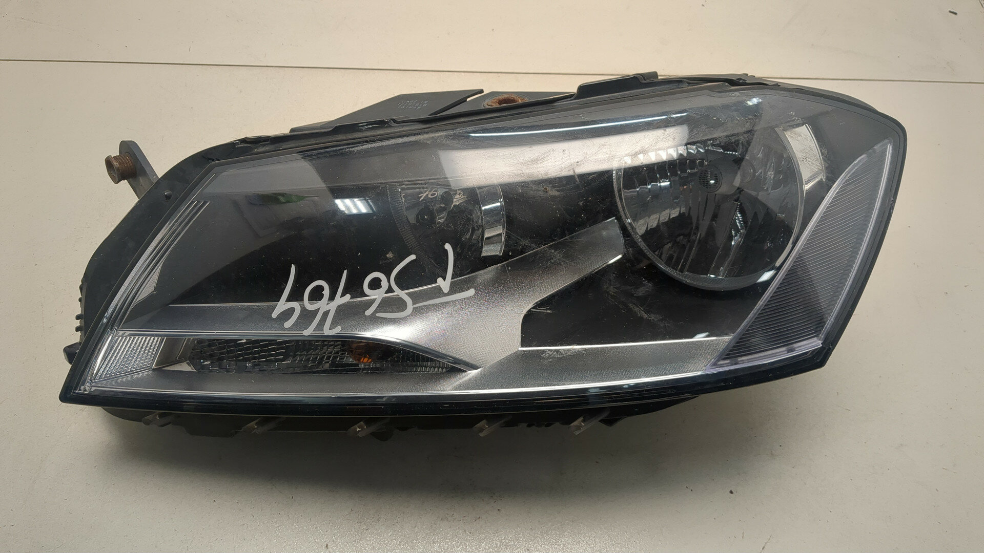Фара (передняя) левая Volkswagen Passat 7 Европа Б/У