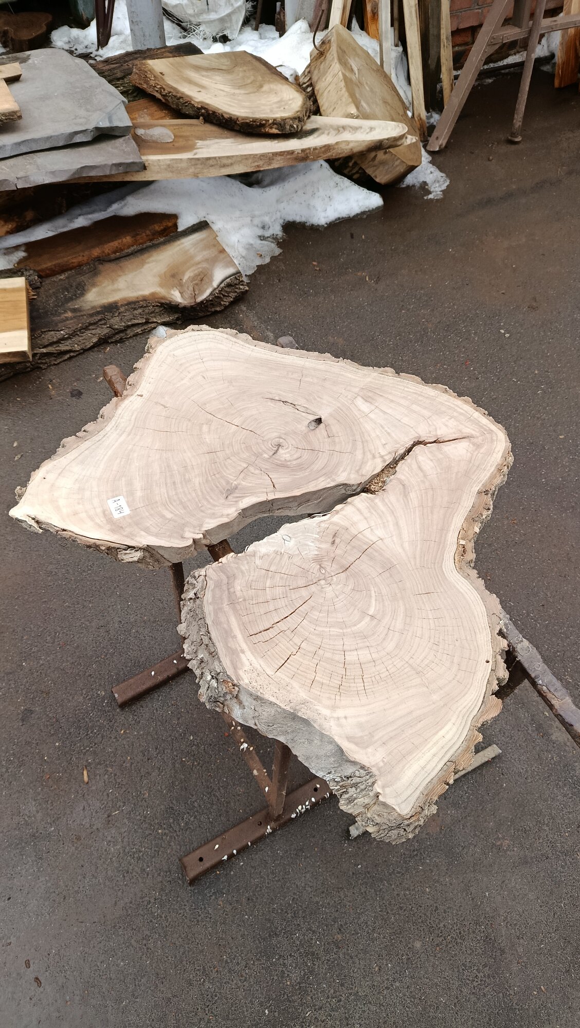 Спил из карагача, 75х60х6см (А184) высушенный , влажность 8%, откалиброван, не шлифован