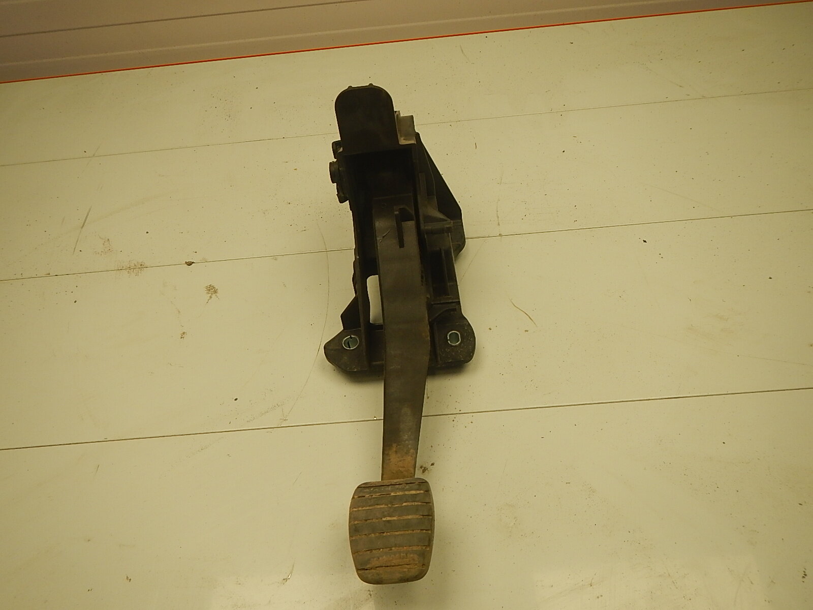 Б/У Педаль сцепления, ВАЗ (VAZ)-LADA XRAY LADA XRAY (15-) Без видимых повреждений. 617728 LADA арт. 465037621R