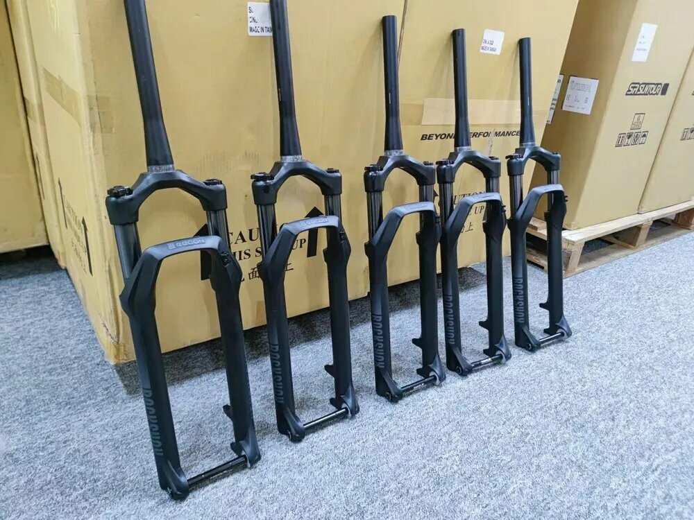 Передняя вилка ROCKSHOX RECON RLдля велосипеда, 29 дюймов, Блокировка плеча, BOOST, ход 100мм, 15x110мм