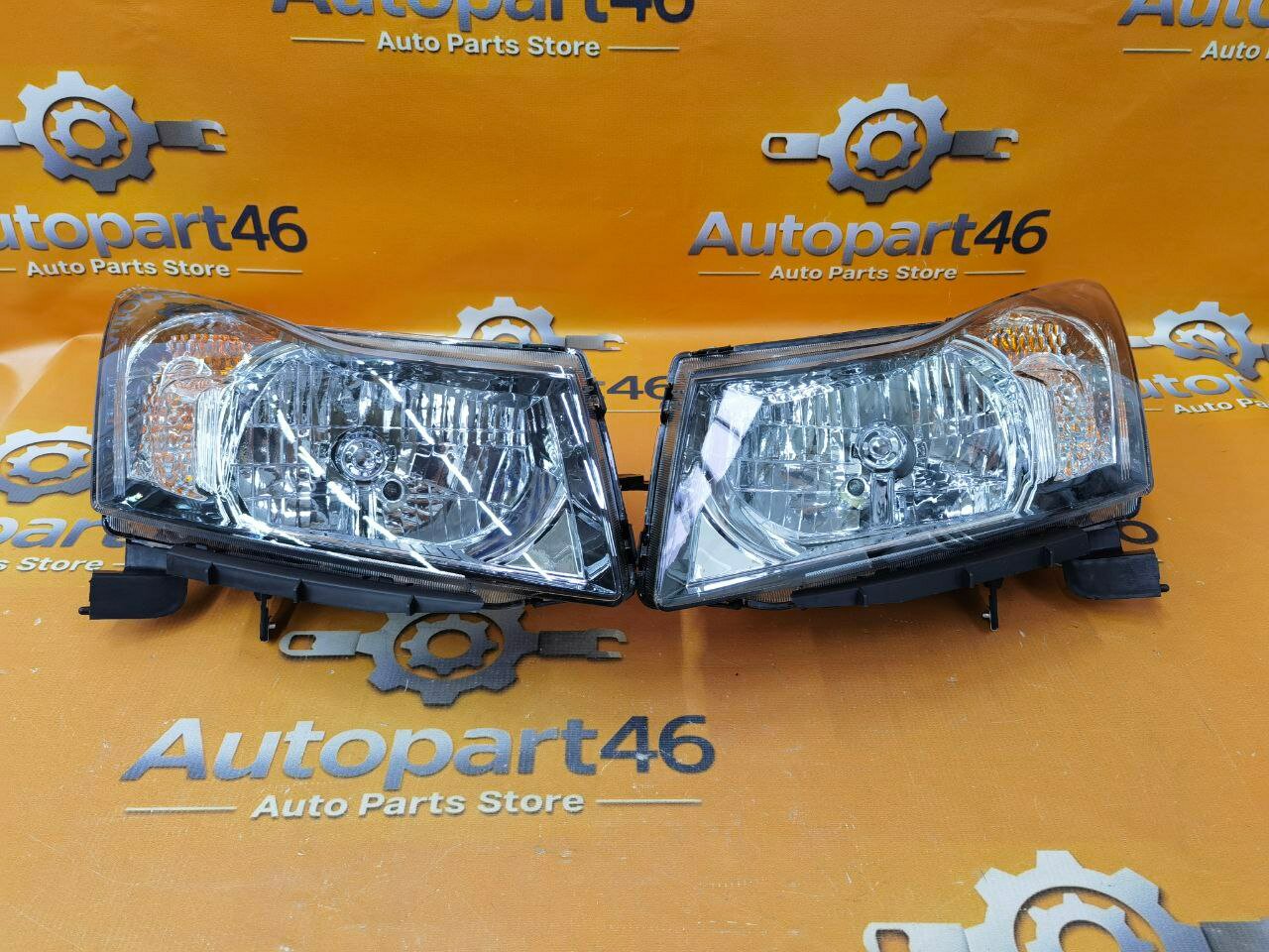 Фары Шевроле Круз CHEVROLET CRUZE чёрная рамка левая правая комплект корректор