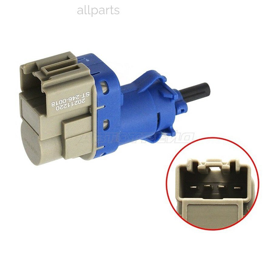 SAT ST-246-0018 Концевик педали тормоза Mazda 3 13-19 / Axela 13-19