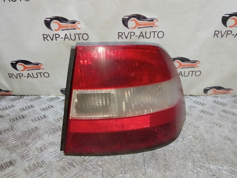 Фонарь задний правый Opel Vectra B (Вектра Б) 90568049