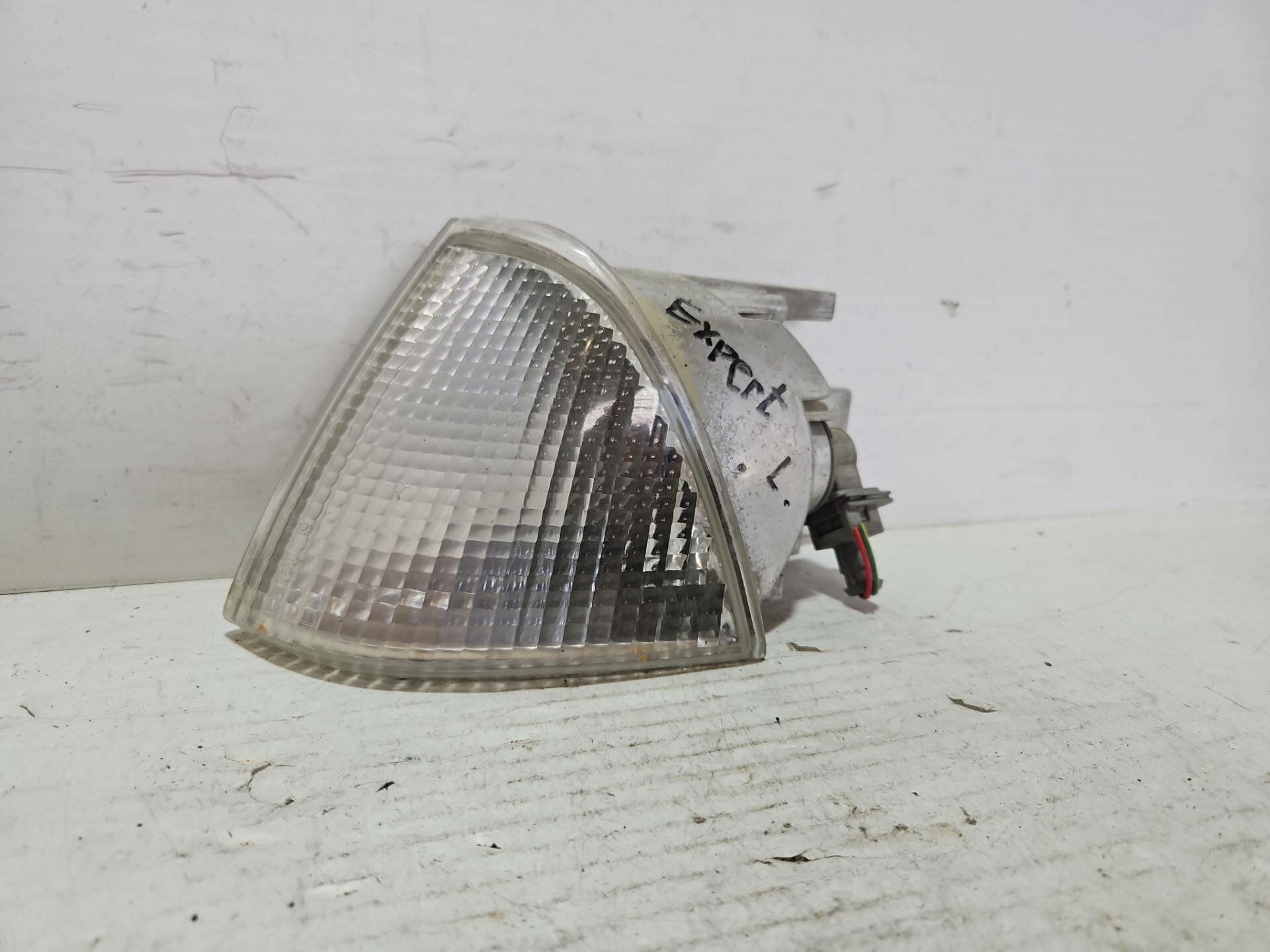 Указатель поворота левый Peugeot Expert 2001 36190748