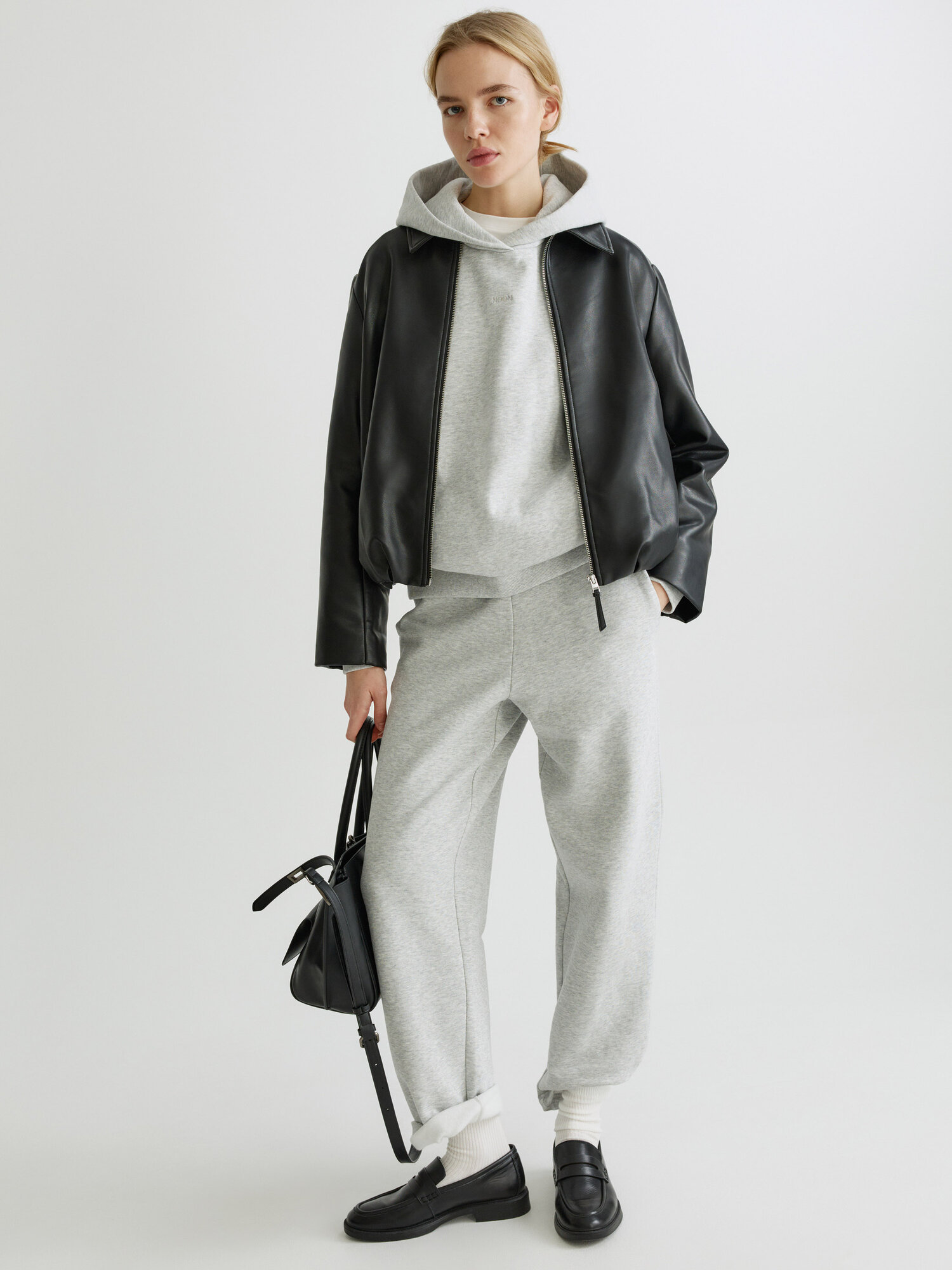 Брюки бананы