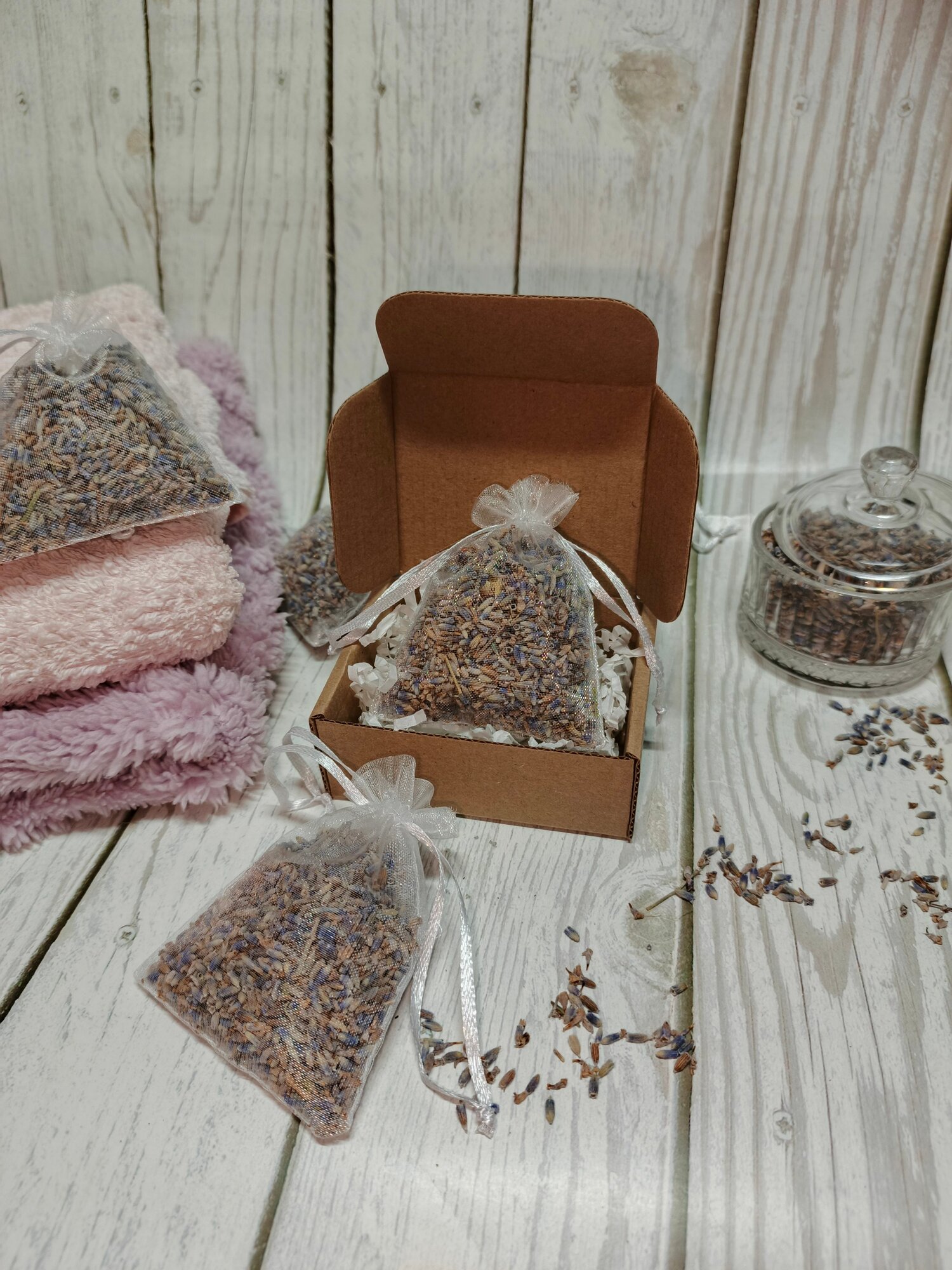 Саше-ароматные мешочки для шкафа "Лаванда" в подарочной коробочке