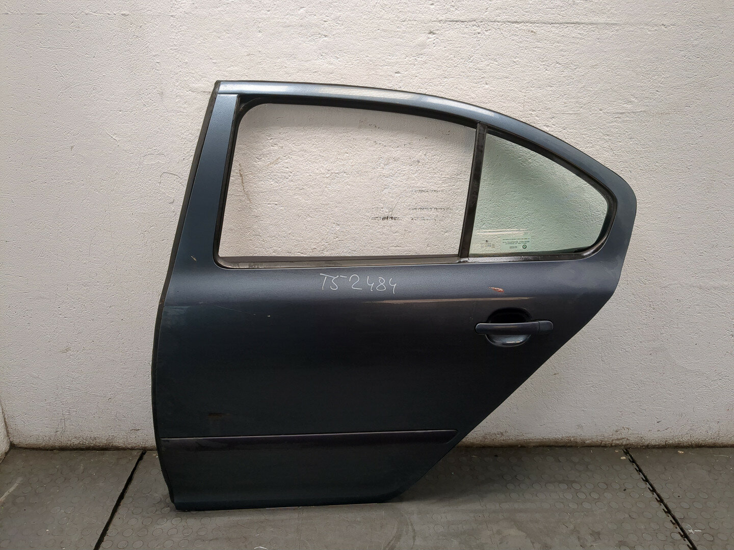Дверь боковая (легковая) левая задняя Skoda Octavia (A5) Б/У