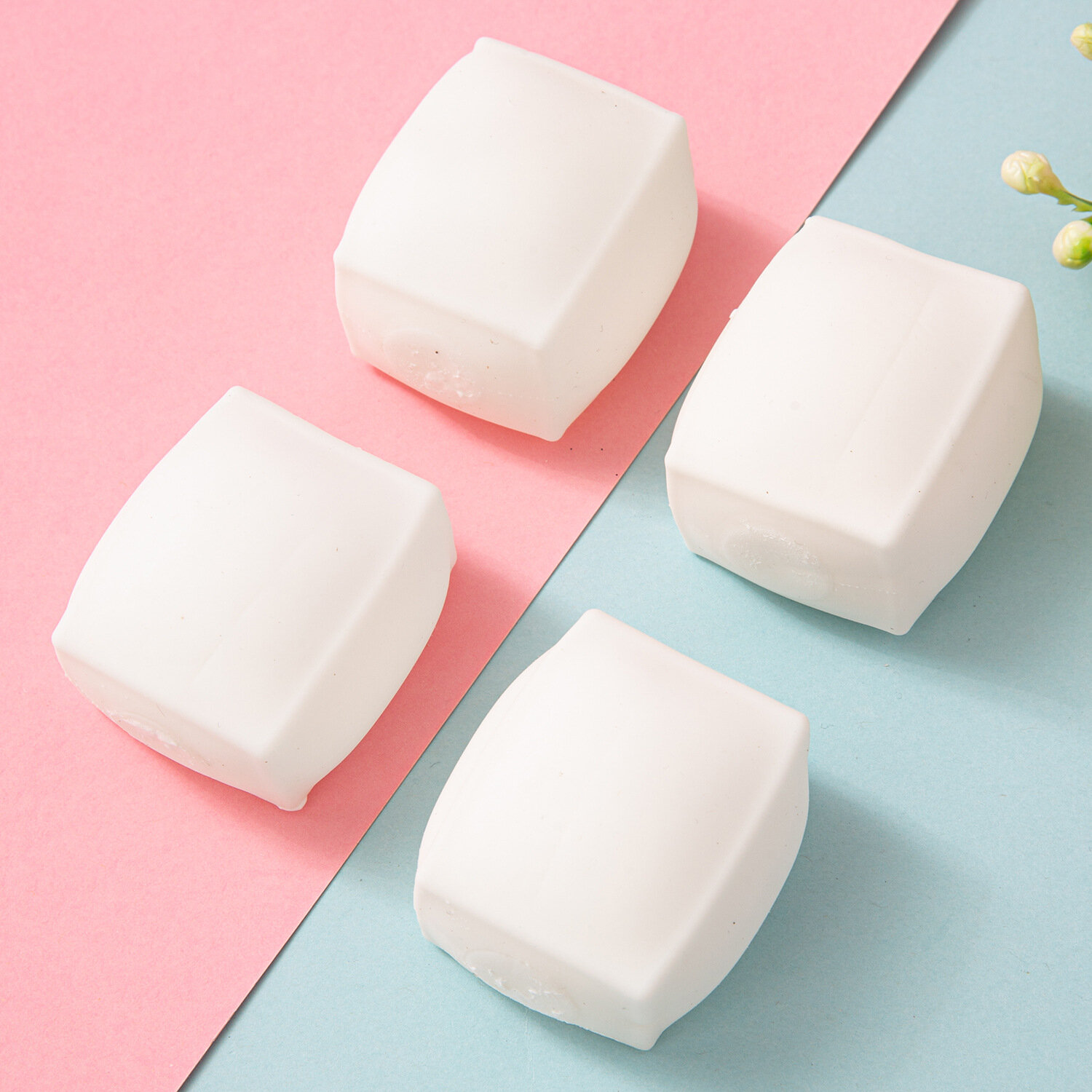 Маленькая красная книга горячая распродажа квадратного тофу щепотка Квадратный Tofu Pinch Fun Single