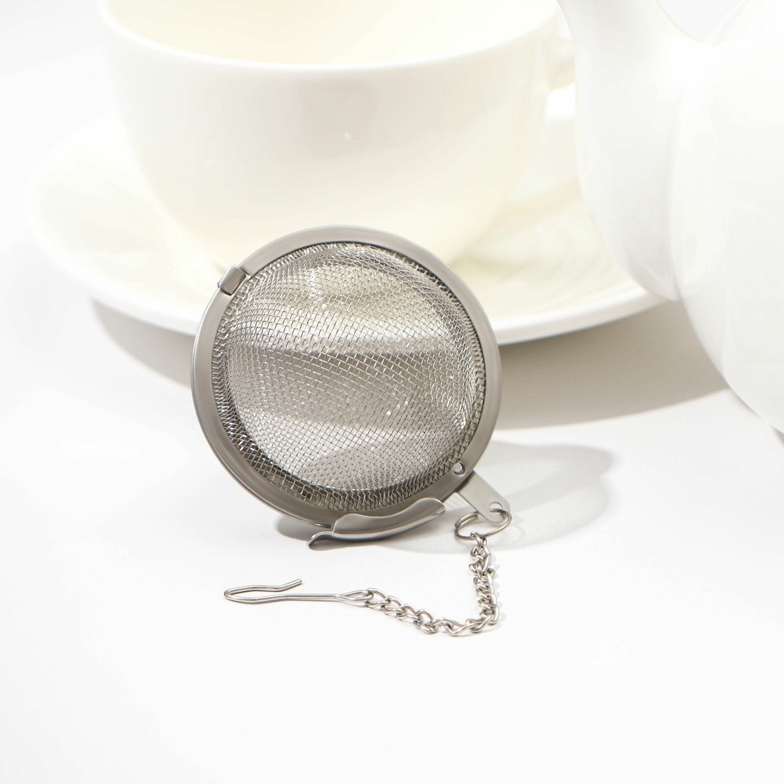 Сито металлическое для заваривания чая и кофе 5,5 см . ситечко для процеживания . шар серебристый фиксируемый с цепочкой