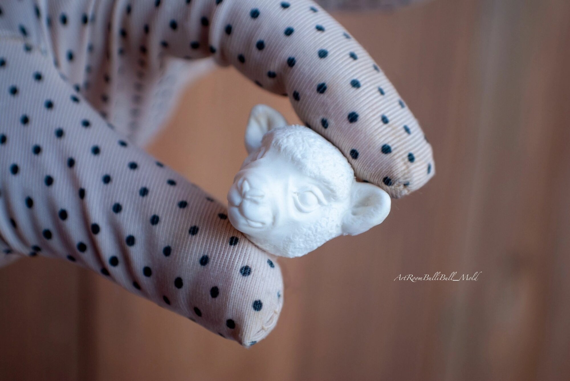 Авторский силиконовый молд Ягненок (микро) — форма для эпоксидной смолы, гипса, мыла, полимерной глины