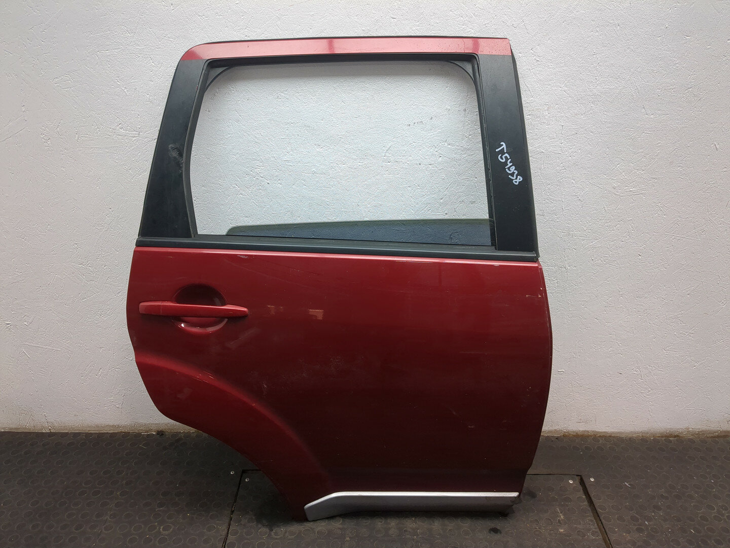 Дверь боковая (легковая) правая задняя Mitsubishi Outlander XL Б/У