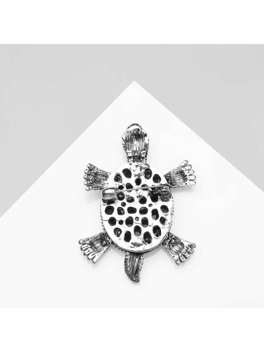 Брошь, стразы, эпоксидная смола