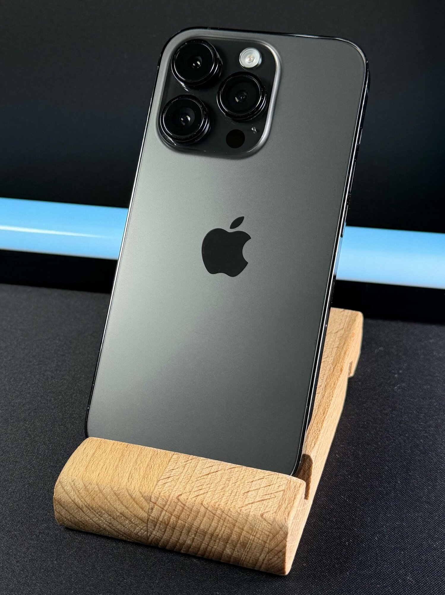 Смартфон Apple iPhone 14 Pro, 256gb, Space Black, RU, nano SIM + eSIM