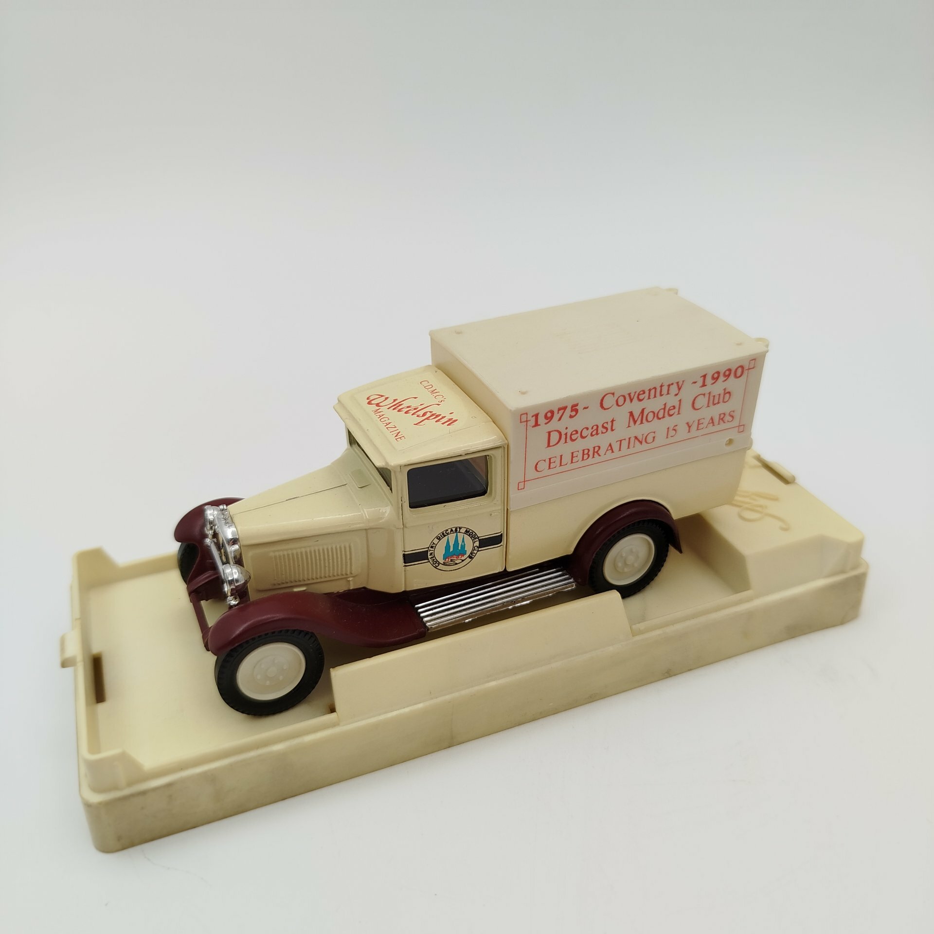 Модель автомобиля "Citroen C4F" в честь 15-летия Diecast Model Club, Solido, металл, пластик