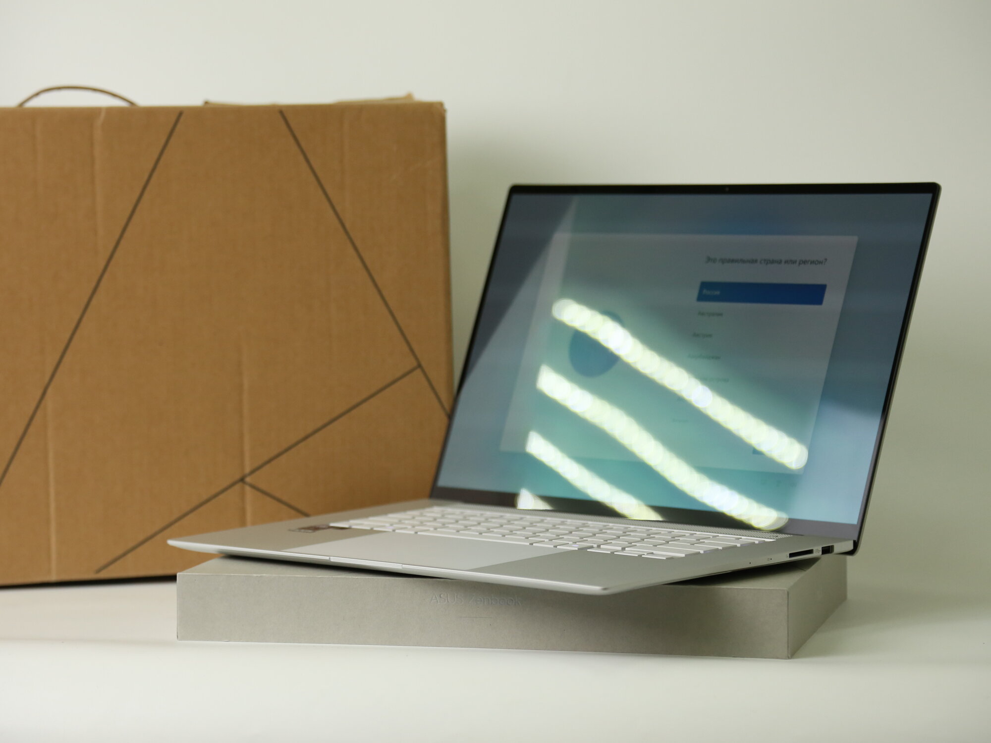 ASUS ZenBook 16 Air 16" OLED 120Hz Intel Core ULTRA 7-258V 1TB SSD 32GB LPDDR5X