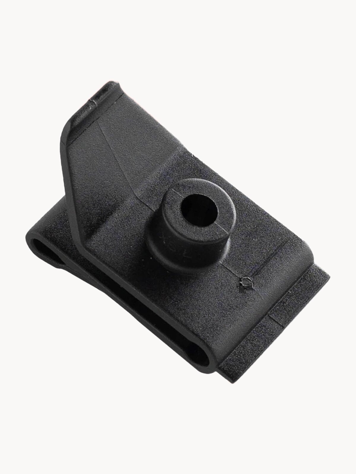 Клипсы пластиковые под саморез