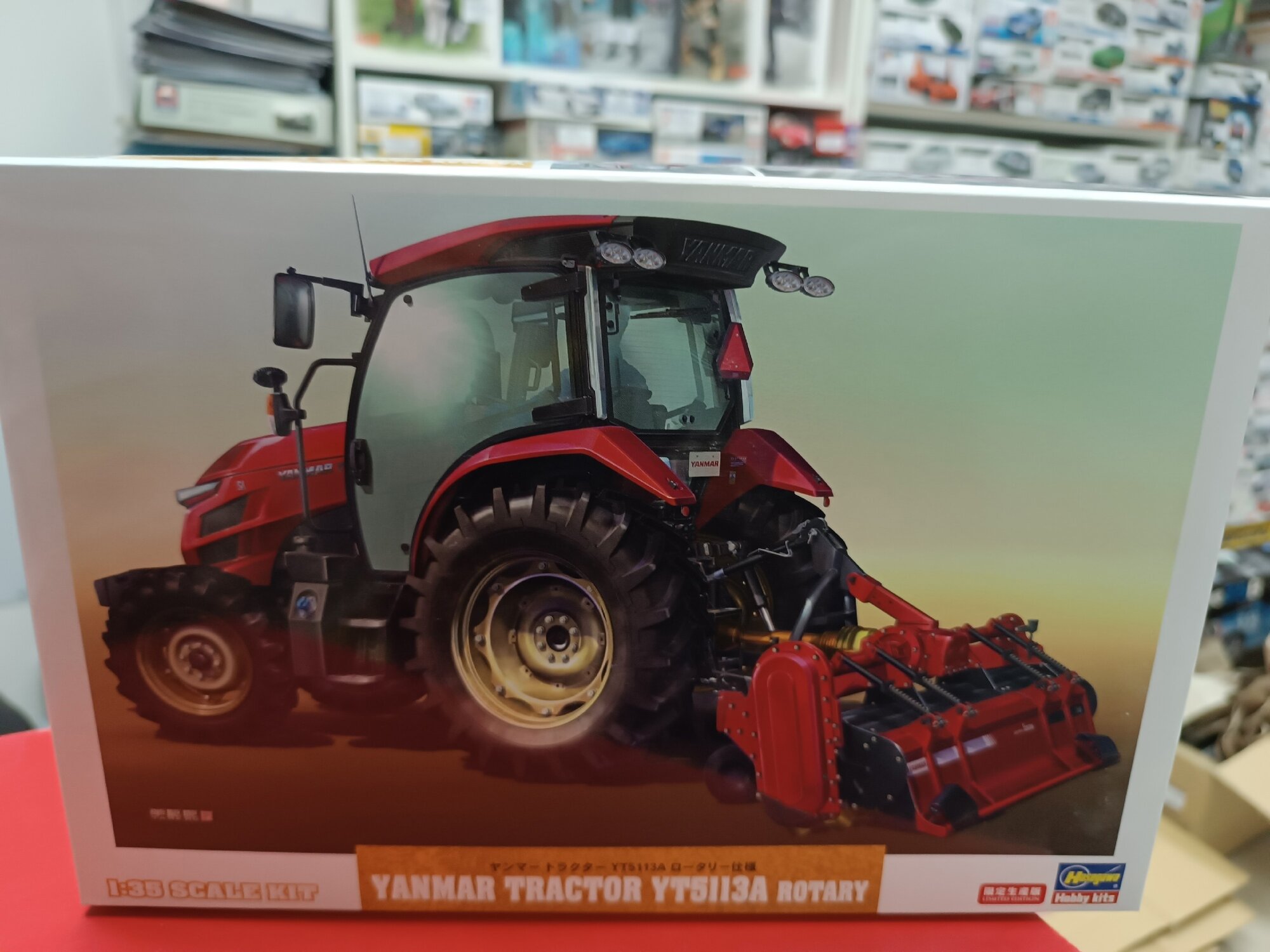 66106 Трактор Yanmar YT5113A Rotary Specification Сборная модель Hasegawa 1:35