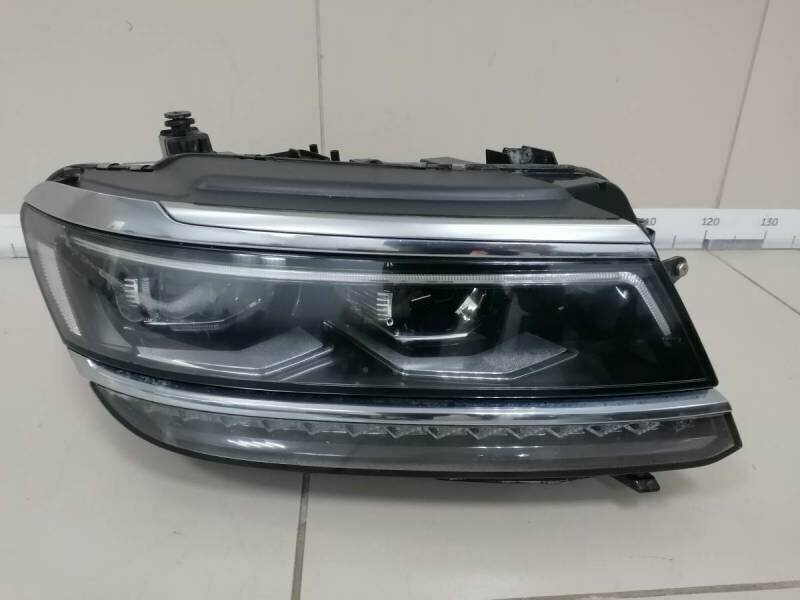 Фара правая Volkswagen Tiguan 2017 кат.номер: 5NB941114E