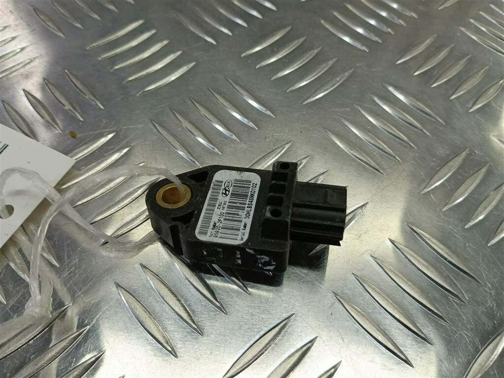 Датчик удара (AIR BAG) Б/У для Hyundai GETZ I (2002—2005) I рестайлинг (2005—2011) 95920-2F100