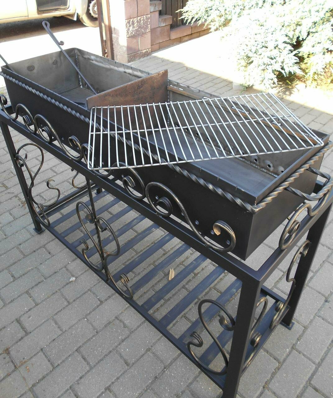 Мангал кованый с гриилем, с дровницей, 3 мм, для дачи и дома, ручная работа 135 см