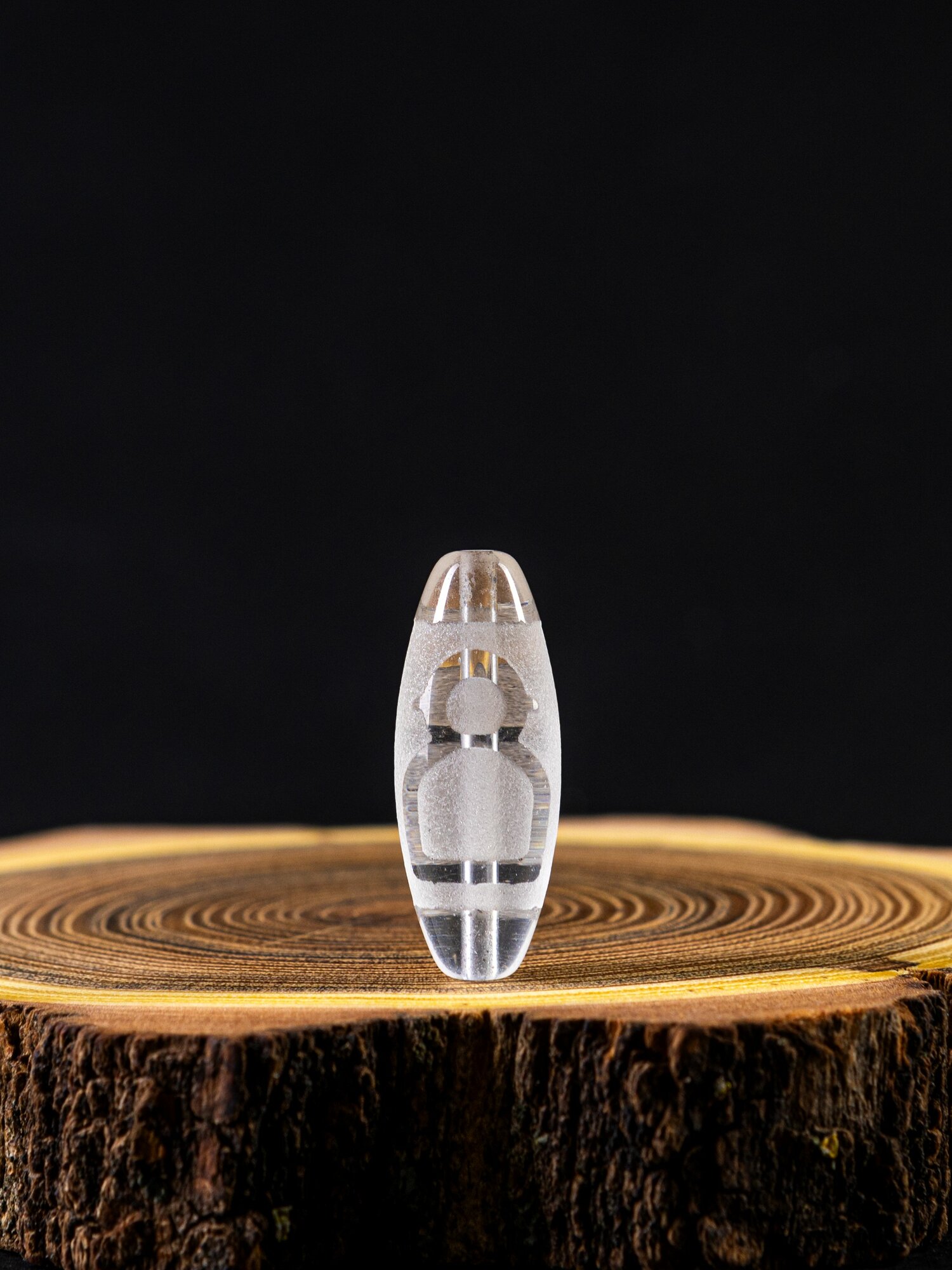 Бусина дзи Кубера, горный хрусталь