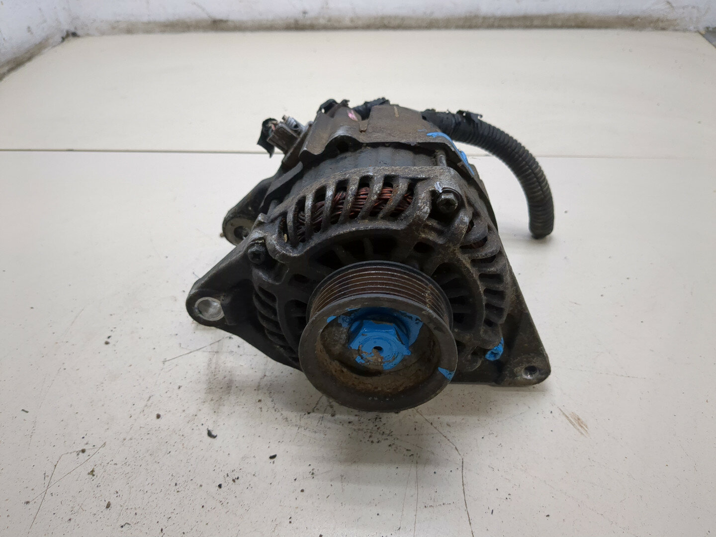 Генератор Mitsubishi L200 Б/У