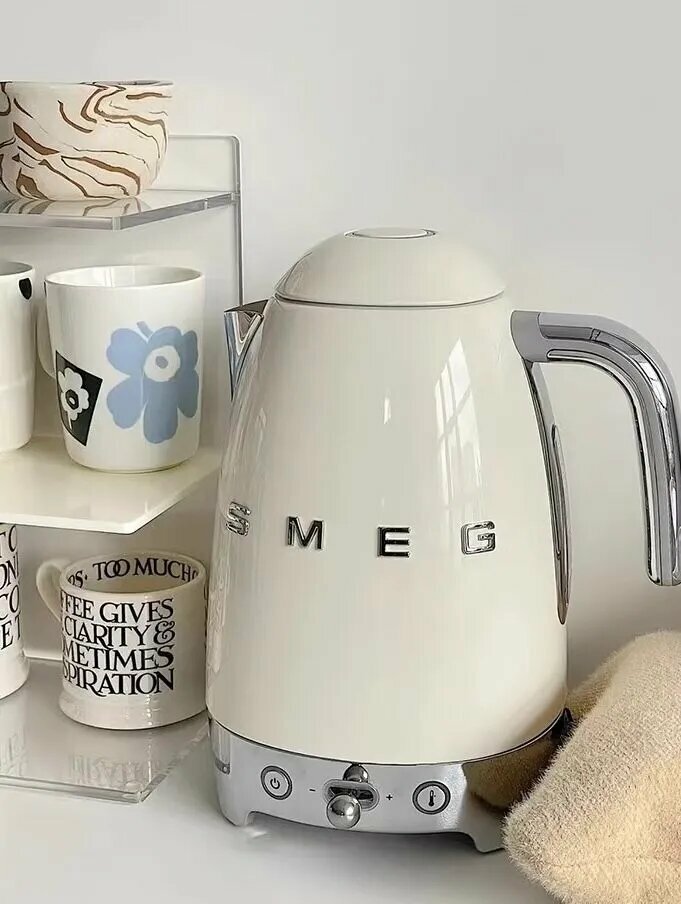 Smeg Электрический чайник klf04, кремовый