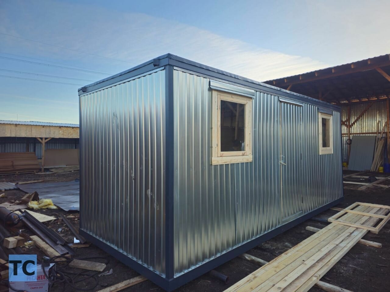 Блок-контейнер бытовка распашонка, на металлическом каркасе, 5,85x2,4 м с доставкой