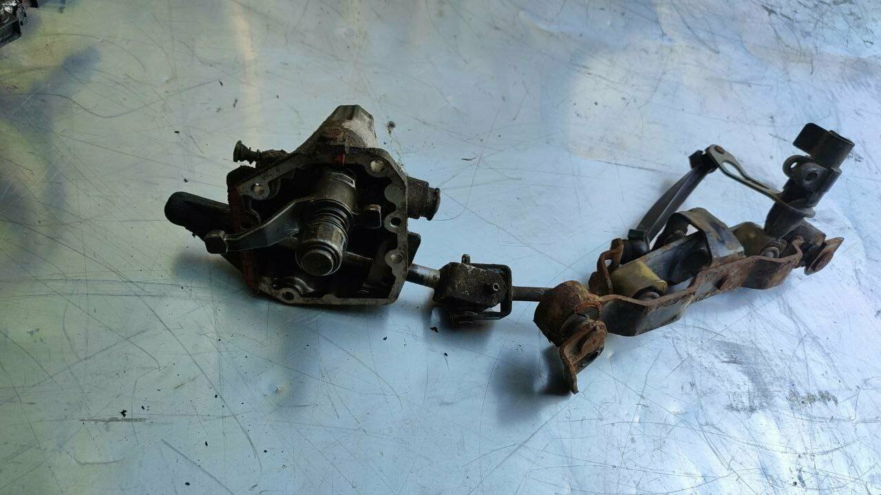 Механизм выбора передач Opel Astra H (2004 - 2007)