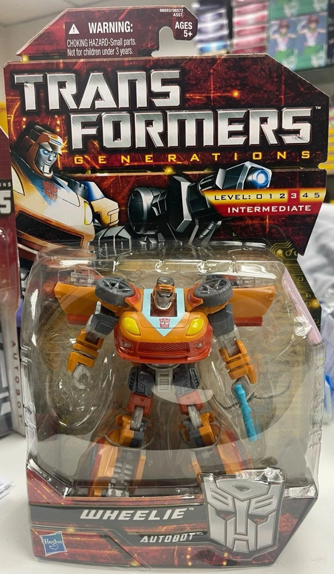 Трансформеры игрушки Hasbro Transformers Generations Level 3 Intermediate Autobot Wheelie