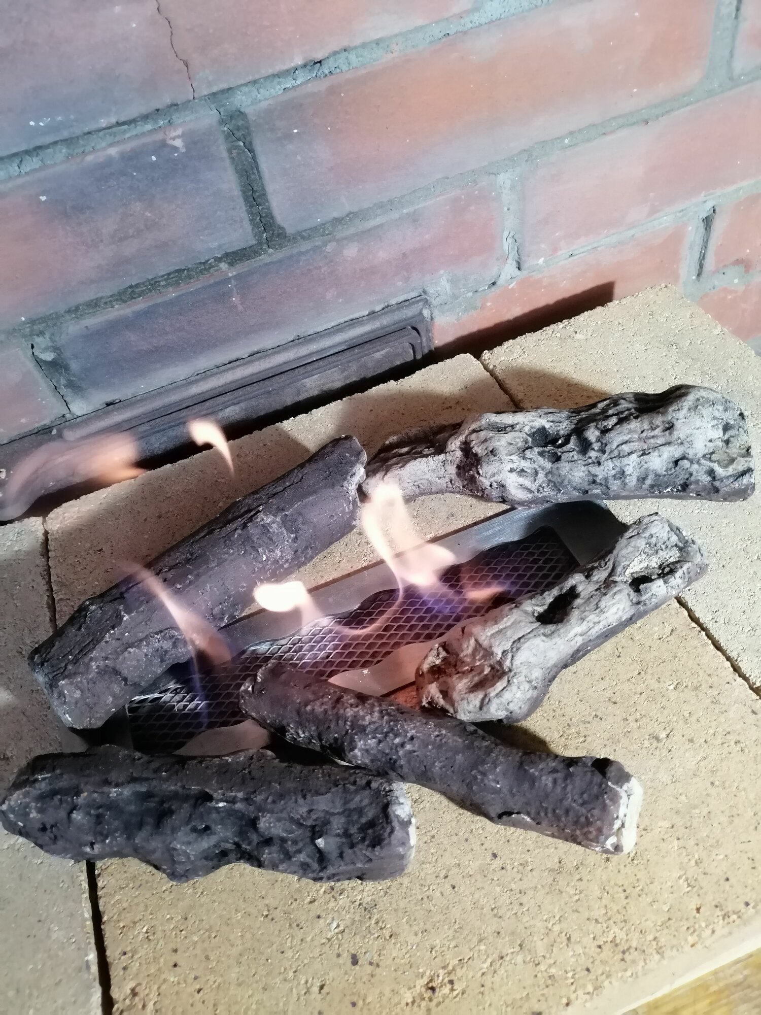 Дрова для биокамина, сосна лофт, 5шт, 15-20см