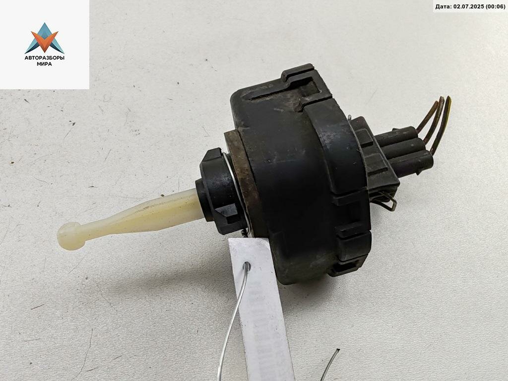 Корректор фар Audi A4 B5 1997 4D0941295