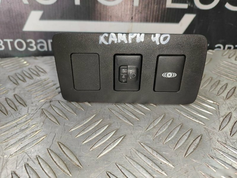 Блок кнопок Toyota Camry 2006-2011 (2.4) Б/У с пробегом Арт. 784152-52100