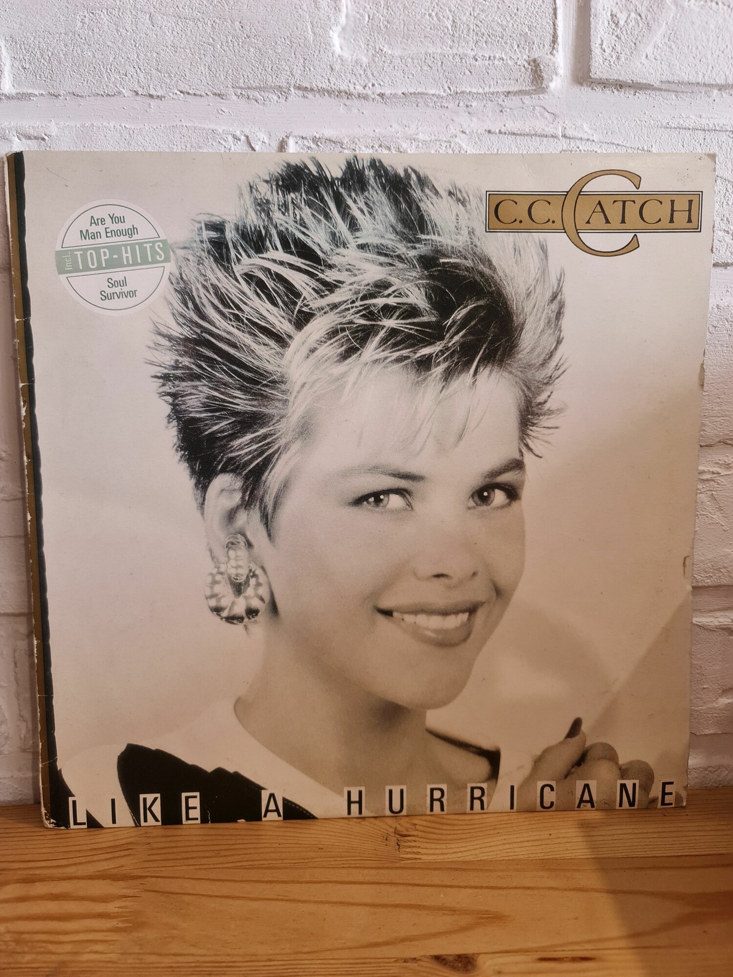 LP 12" C.C. Catch "Like a hurricane" , виниловая винтажная пластинка (EX/EX), RTB, Made in Yugoslavia, 1988 г.