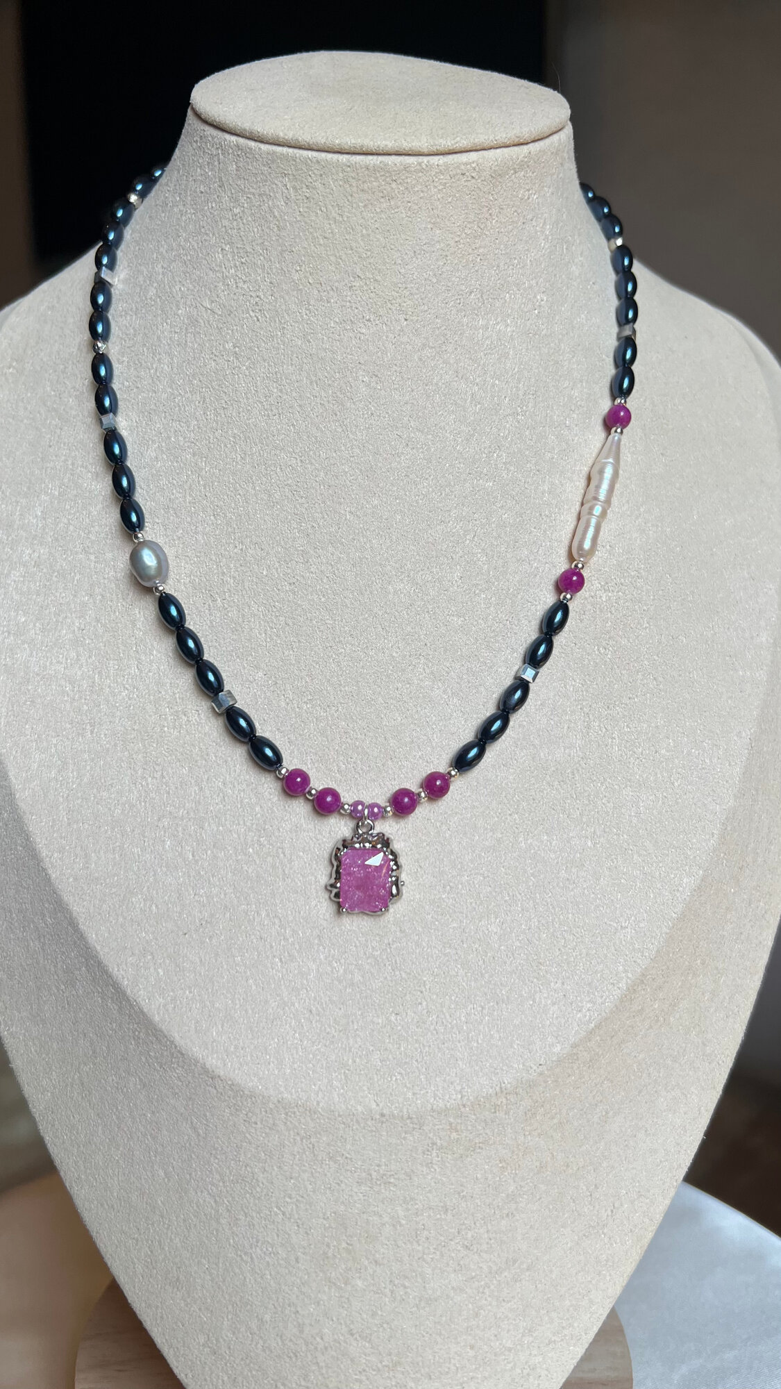 Колье, жемчуг барочный, жемчуг имитация, гематит