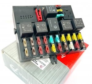 Блок предохранителей для а/м ВАЗ 2110/2123 "АвтоТрейд" (392.3722М) автотрейд 392.3722 АТ | цена за 1 шт