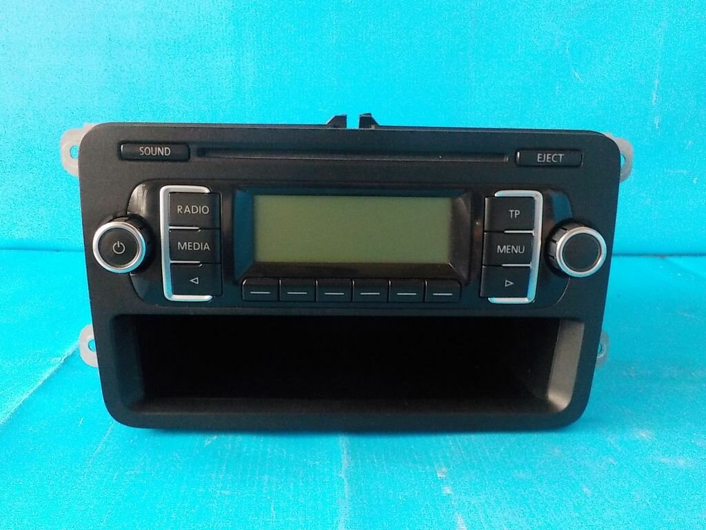 Магнитола VOLKSWAGEN Golf 5 Plus 2005 2014 5M0035156A - Б/У