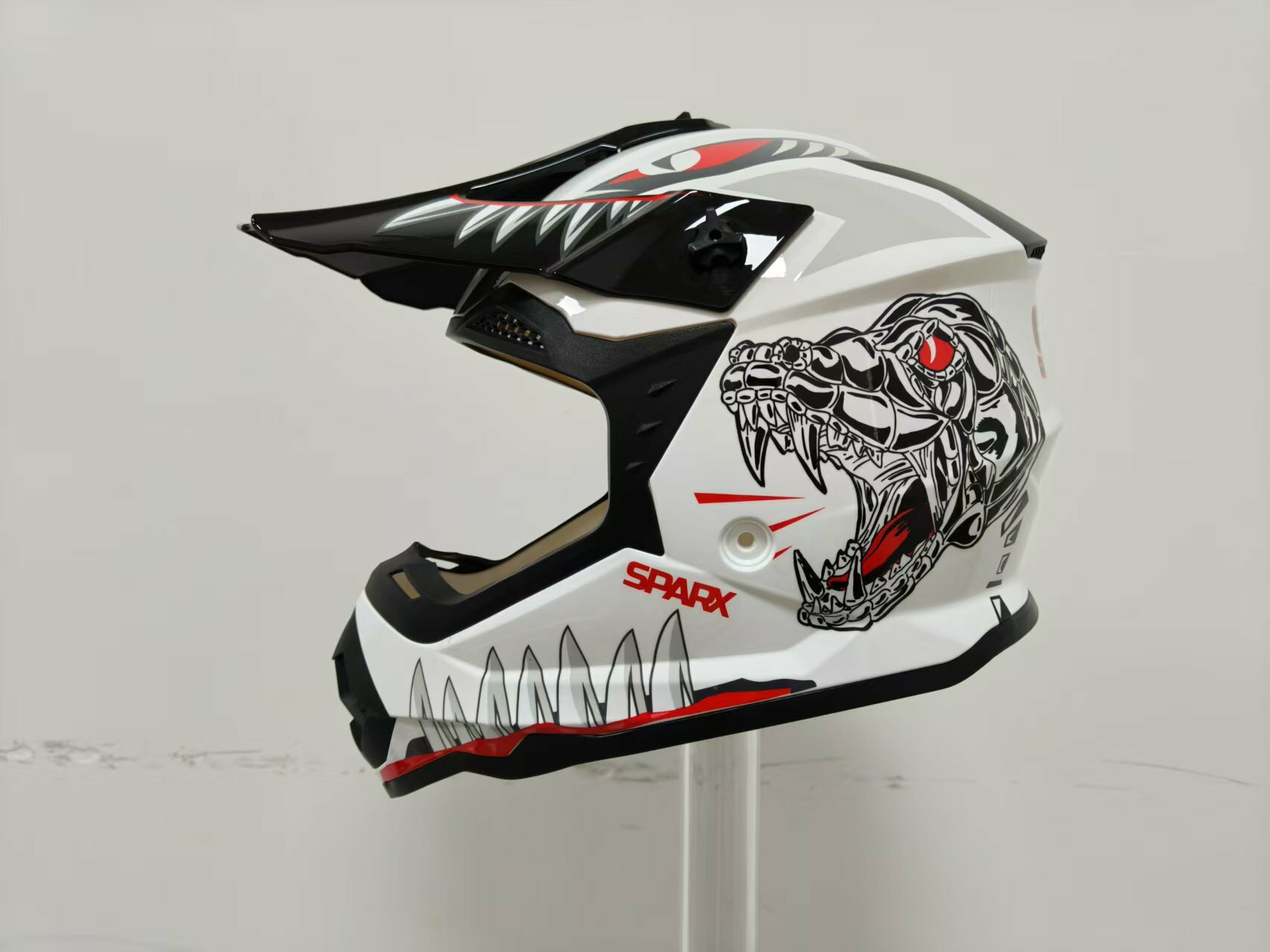 Шлем эндуро SPARX Jet Monster (WS-905) белый люминесцентный