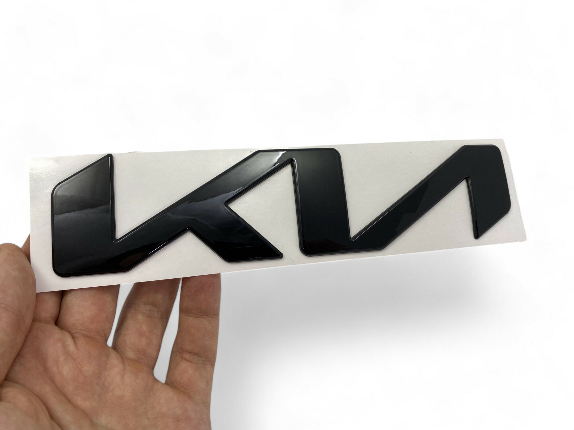 Эмблема KIA 21 x 5 см значок для автомобиля киа черный глянец