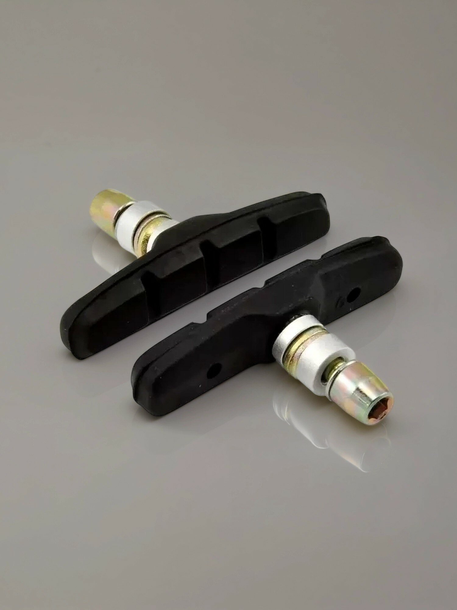 Тормозные колодки Saiguan "S30", V-brake, 70 мм, резина, черные