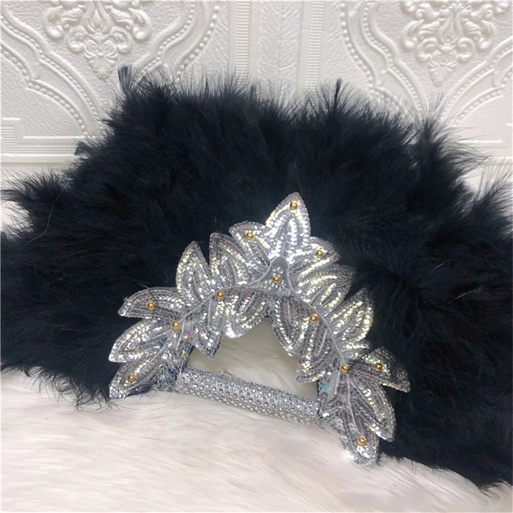 Большой белый веер с перьями, Серебряный