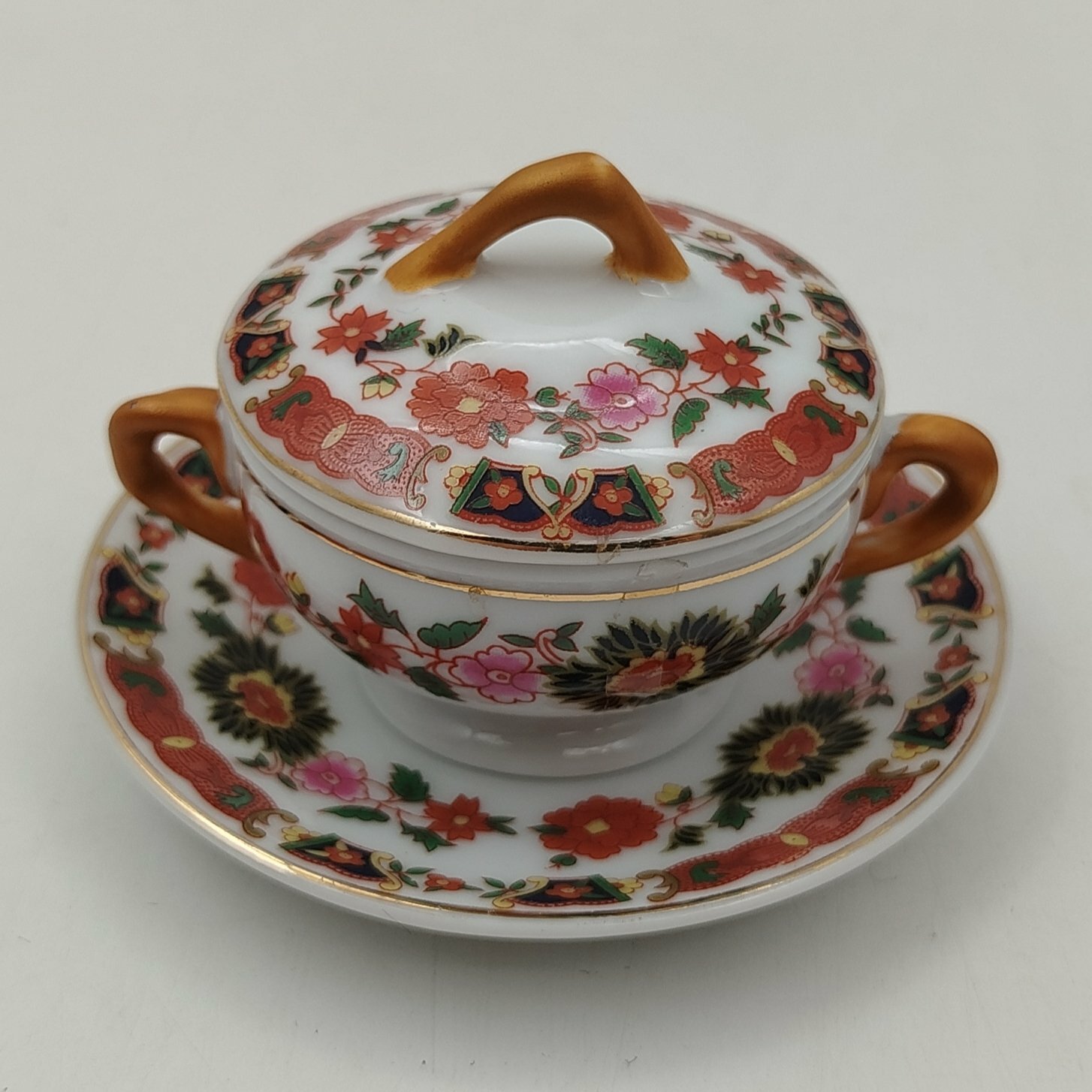 Солонка в виде супницы (миниатюрная) с изображением цветов, "Porcelain Art" (PA), фарфор