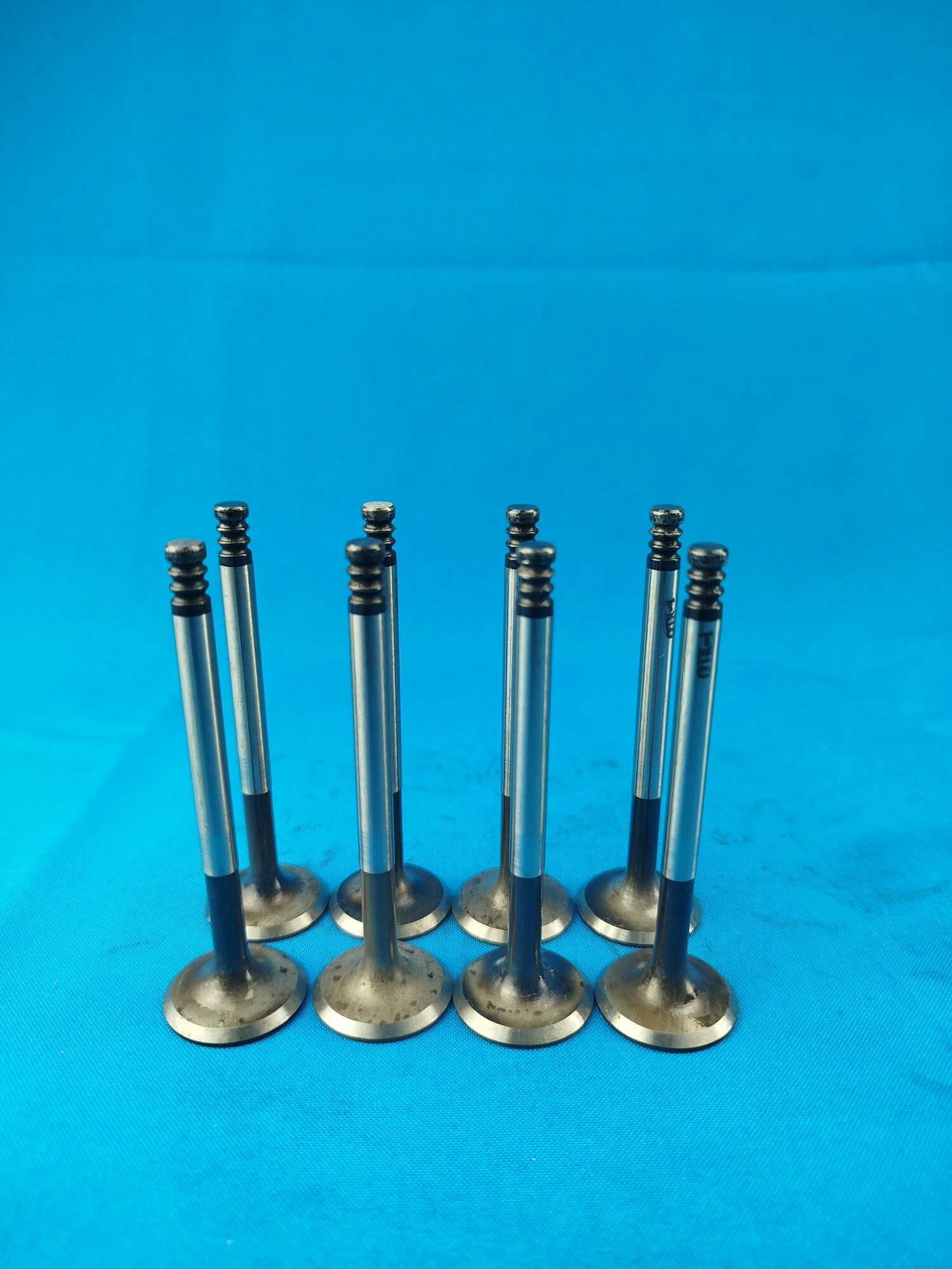 Клапан ГРМ впускной "LECAR" для автомобилей ВАЗ 2110-12, Приора 16кл. (к-т 8шт)