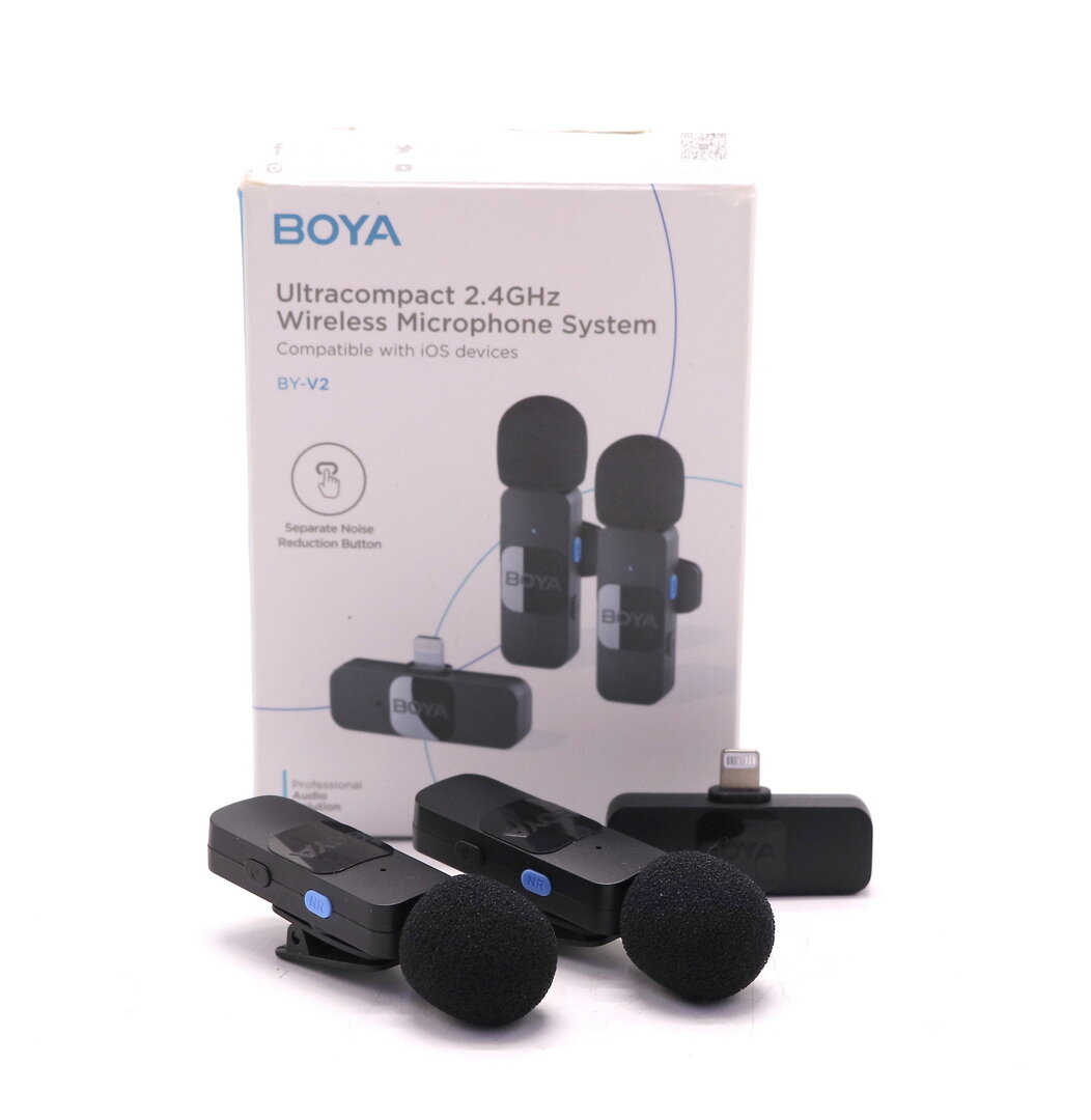 Черный петличный микрофон Boya BY-V2 в упаковке