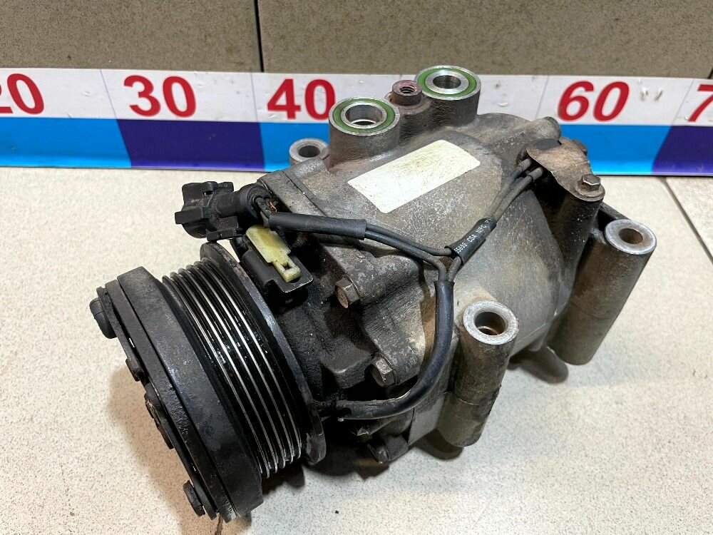 Компрессор кондиционера Ford Focus I 1578406